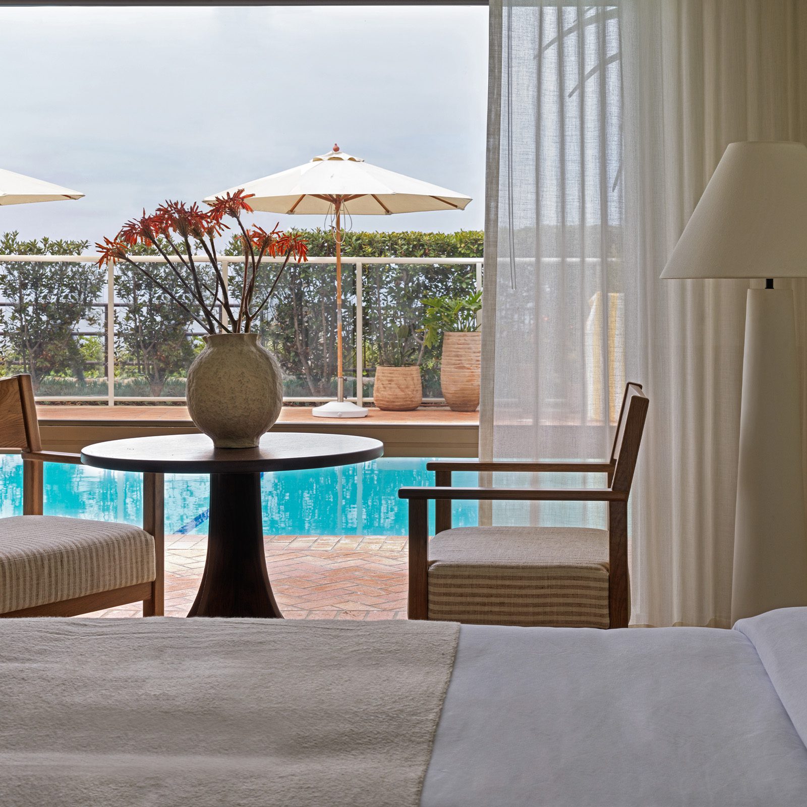 Poolside Hotel Rooms Laguna Beach | Casa Loma Beach Hotel
