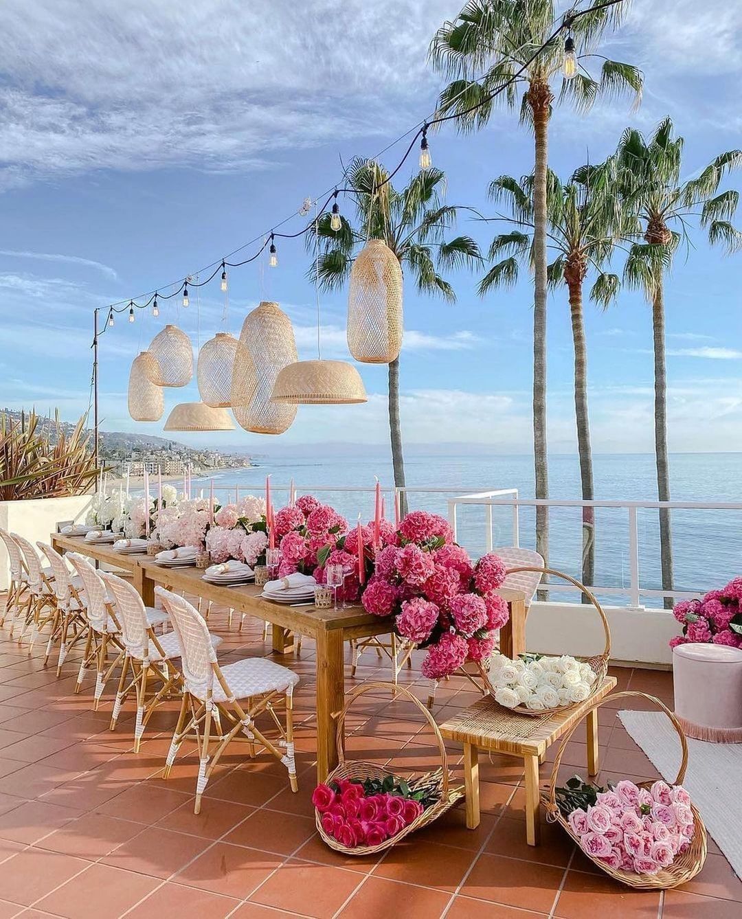 Oceanfront Laguna Beach Wedding Venue | Casa Loma Beach Hotel